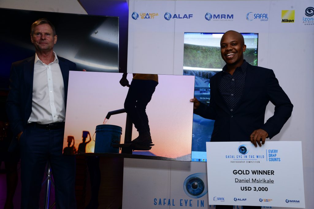 Safal Group Awards Regional Photographers in Eye in The Wild Contest